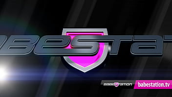 Diamond Satine - Babeshows.COM - UK Babeshows and Babe channels