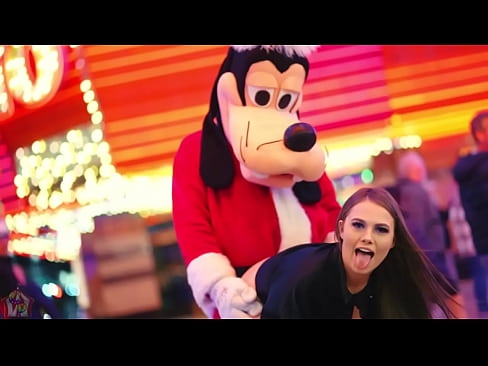 Richh Des Official Gets Fucked by Gibby The Clown After Leaving Her Boyfriend Downstairs In The ...